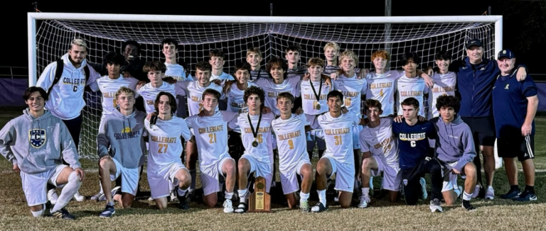 Titans Varsity Soccer Wins Districts - Louisville